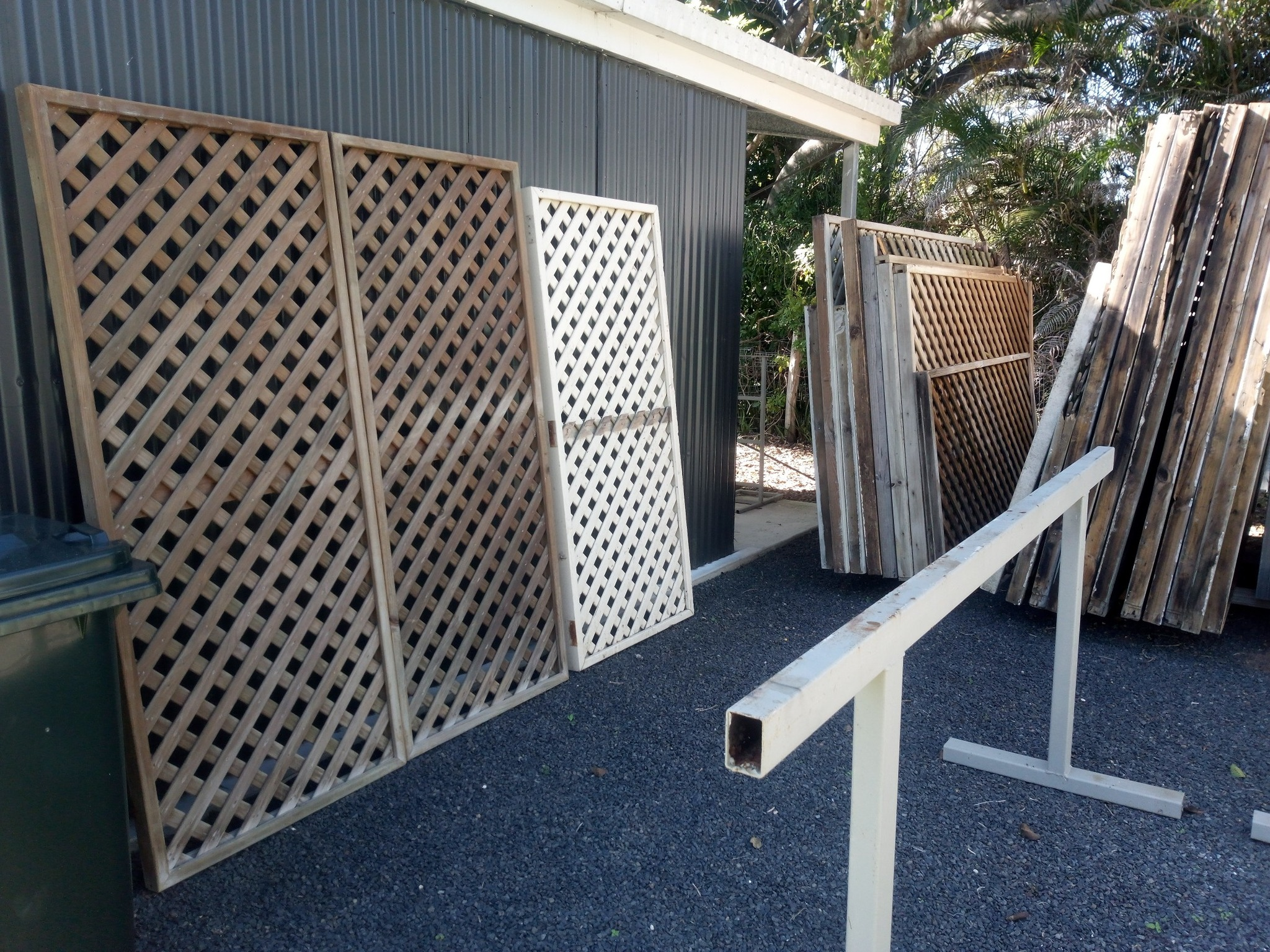 Timber Lattice – Burrum Deck Repairs & Screens